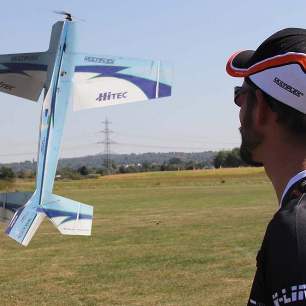 Multiplex Extra 330 SC Indoor rouge/argent -1-00645 - RC Riders